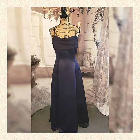 Night Scene | Dresses | Night Scene Navy Satin Formal Gown 516 Nwt ...